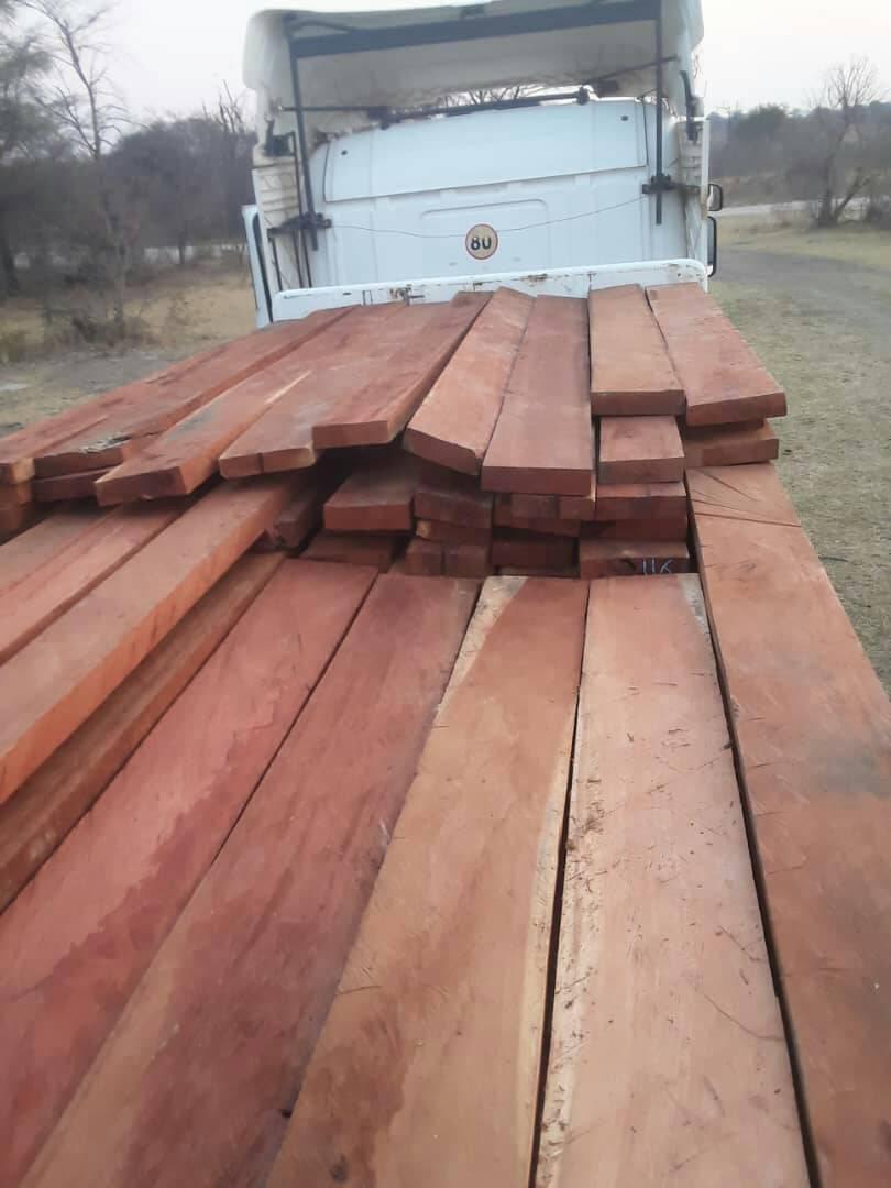 Buy Mussivi Wood: Top Distributor, Wholesaler & Exporter